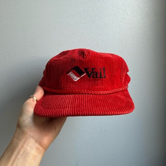 bump bonnets | Accessories | Vintage Embroidered Red Vail Ski Resort ...